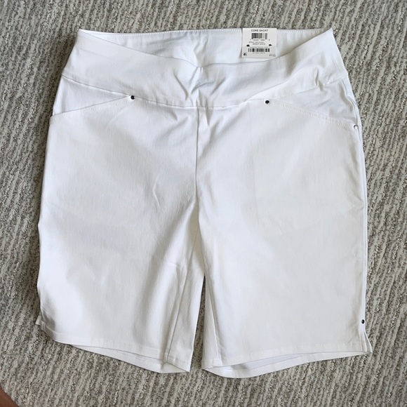 INC International Concepts | Shorts | Nwt Inc Brand Macys Pull On Curvy ...